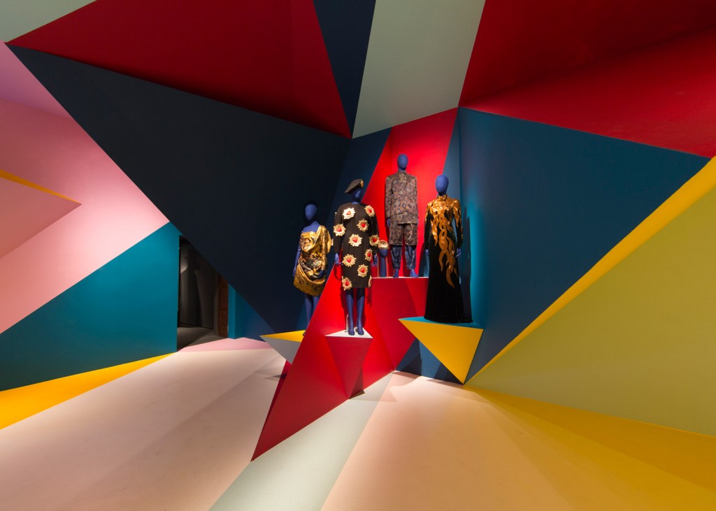 Utopian Bodies Exhibition Presents Futuristic Garments 9282