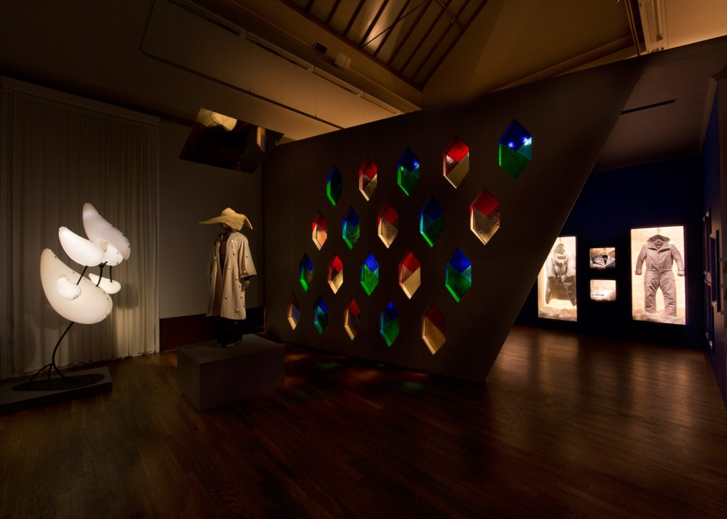 Utopian Bodies Exhibition Presents Futuristic Garments 6389