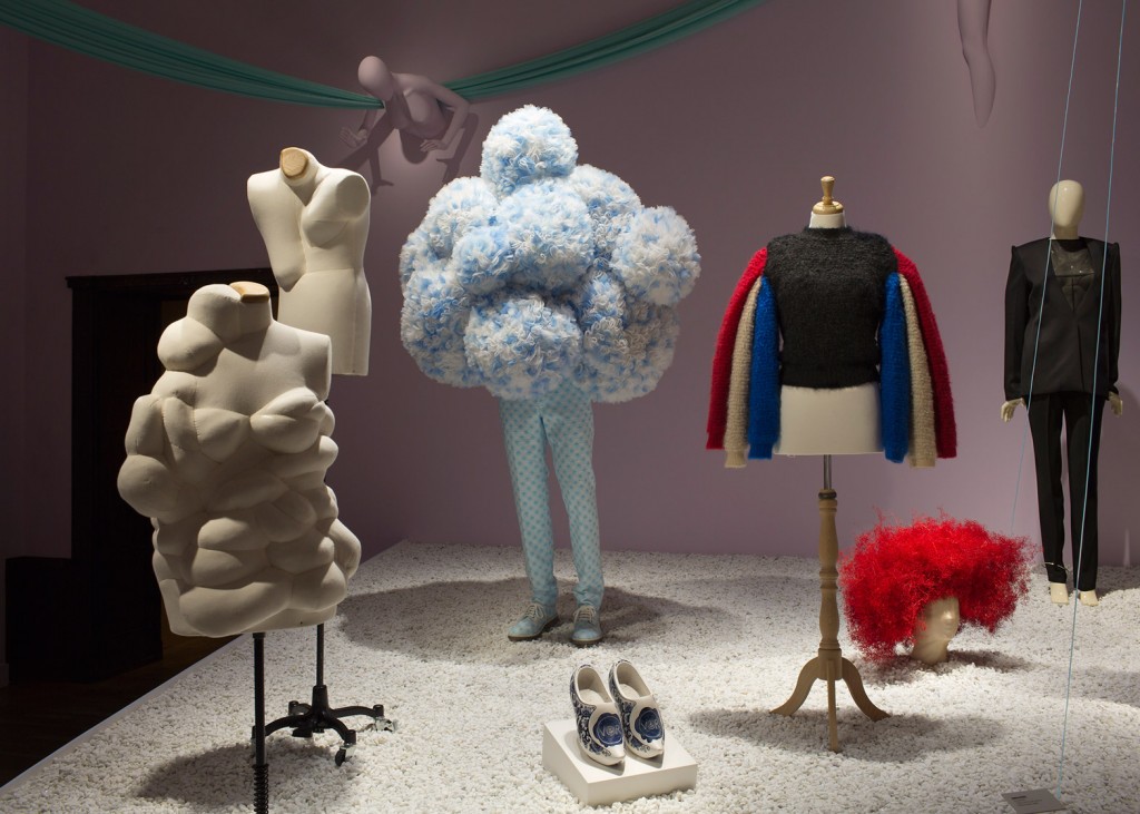 Utopian Bodies Exhibition Presents Futuristic Garments 4347