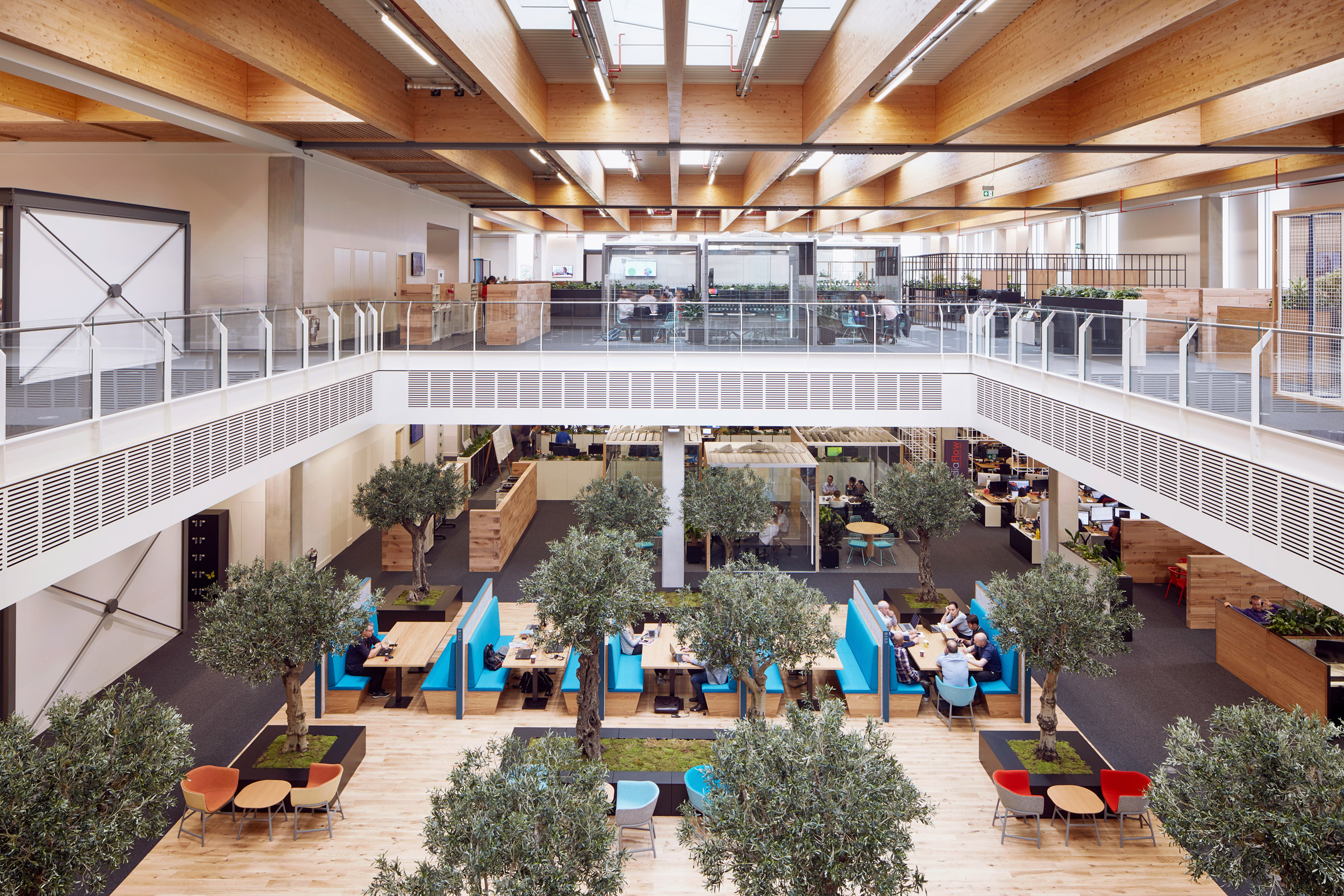 Amanda Levete Builds Open plan Workplace For Sky On London s Outskirts Amanda Levete Builds Open plan Workplace For Sky On London s Outskirts