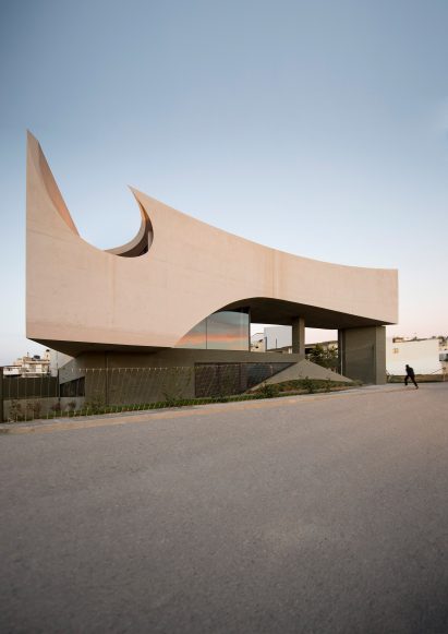 Huge Circular Hole Pierces Concrete House In Crete By Tense