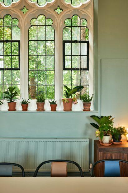 Ilse Crawford creates intimate interiors for Refettorio Felix soup kitchen