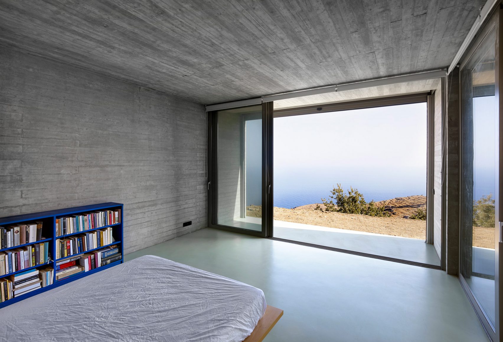En Route Architects Perches Parallel House On Greek Hillside 6344