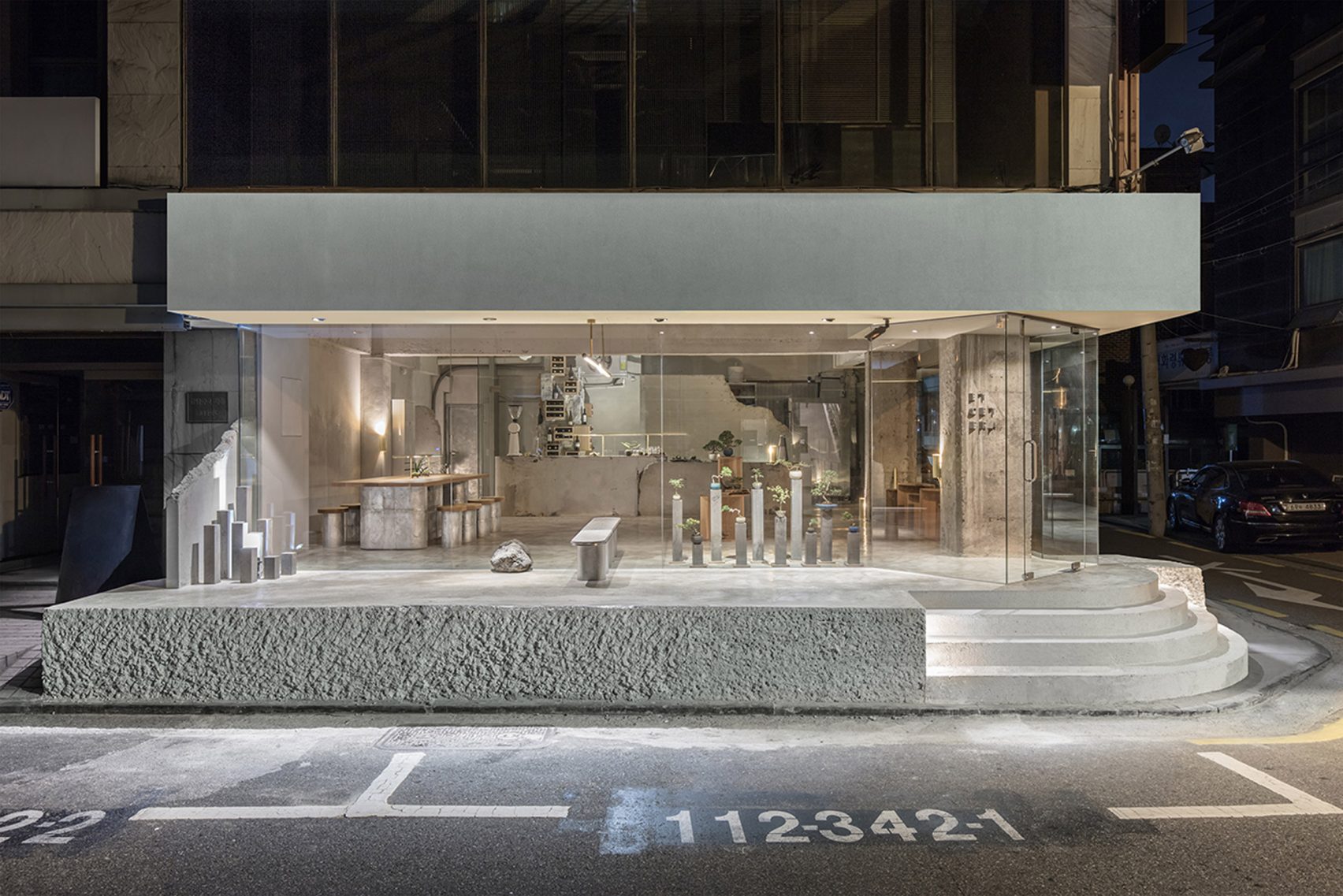 Jeonghwa Seo Creates Furniture For Seoul Cafe And Wine Bar Et Cetera