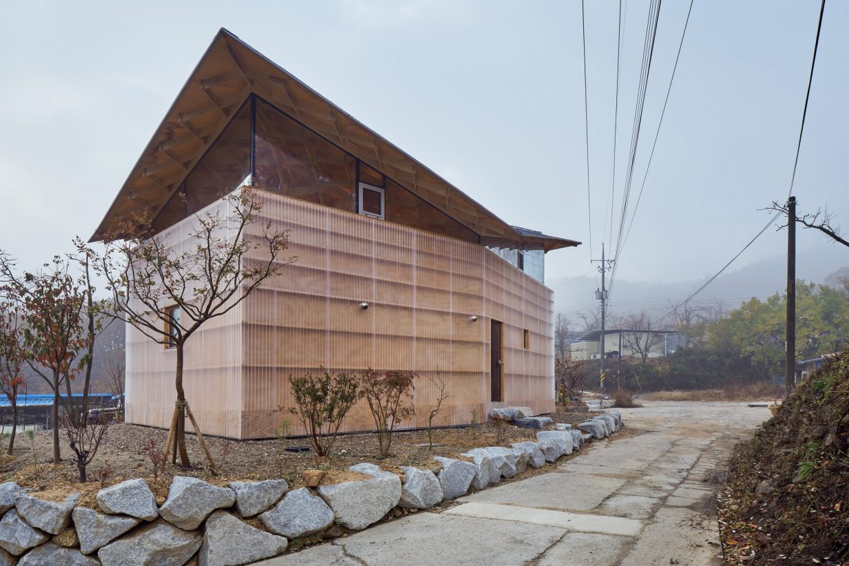 Entwining Timber Structures Define Structure Of The House Of Three Trees 1121
