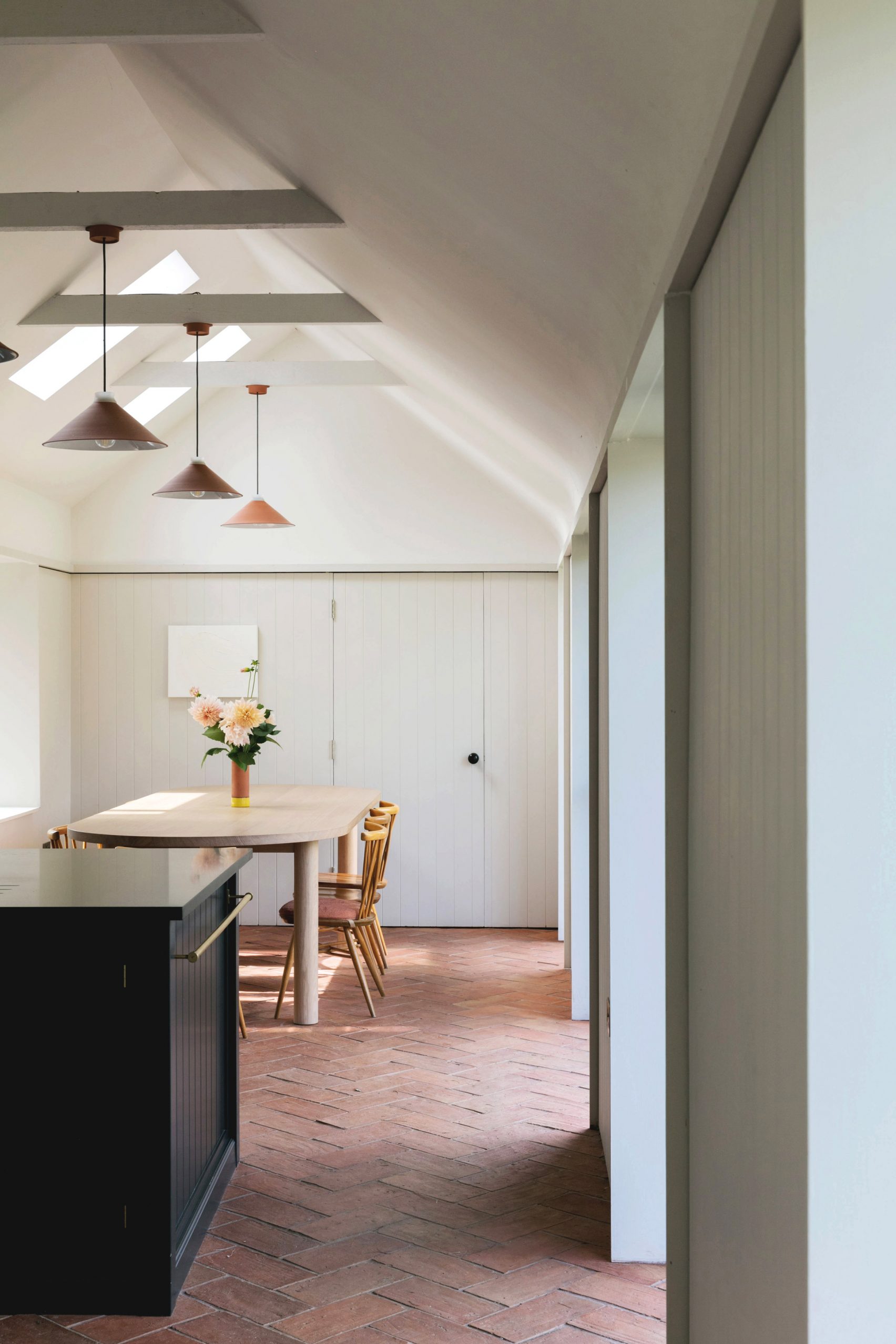 decmyk: Terracotta tiles add warmth to Wiltshire farmhouse kitchen by ...