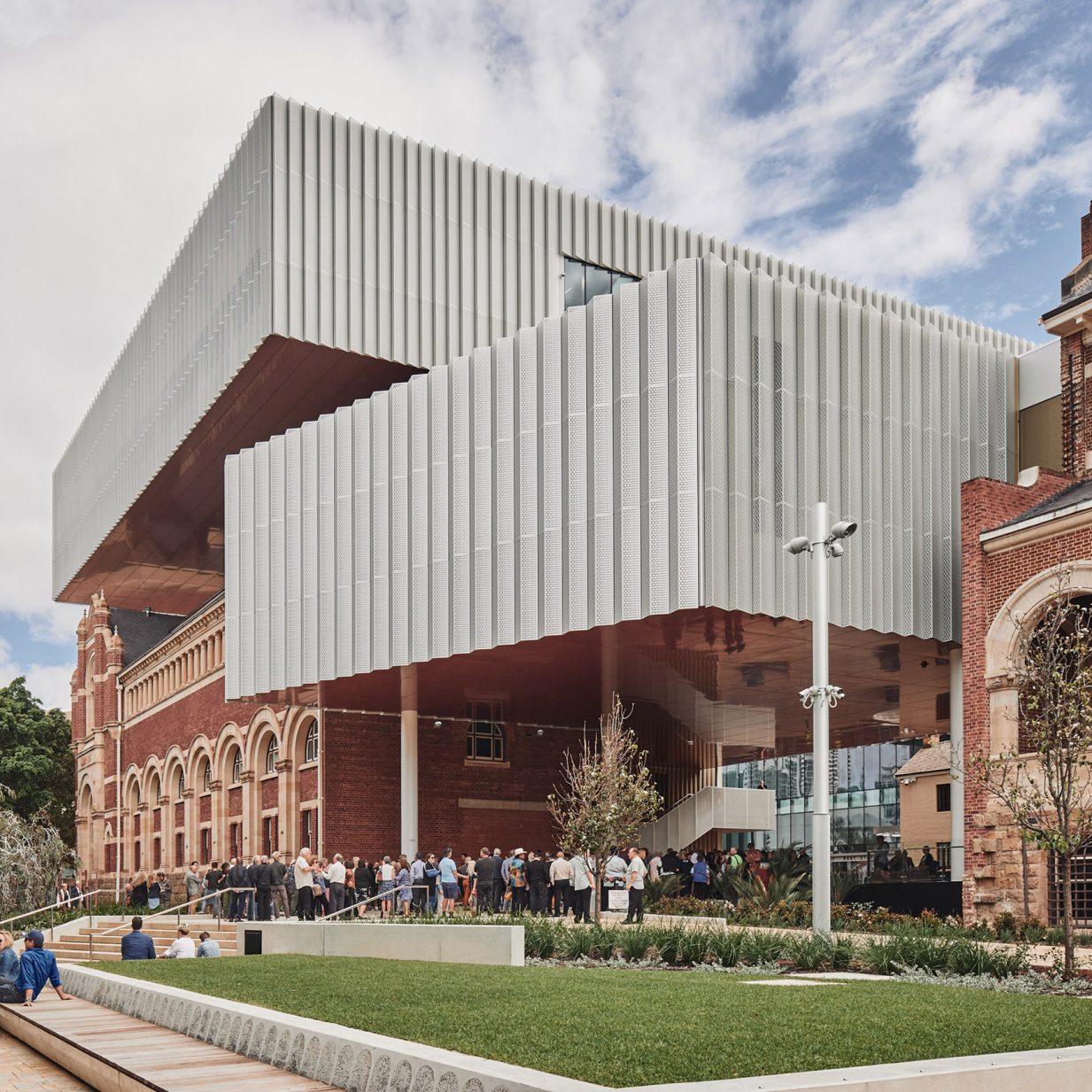 decmyk: OMA and Hassell completes top-heavy WA Museum Boola Bardip in Perth