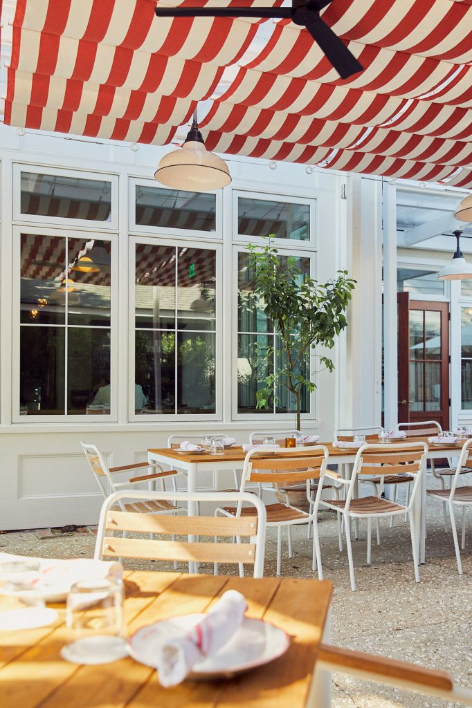 decmyk: South Carolina's Post House inn features a mix of old and new