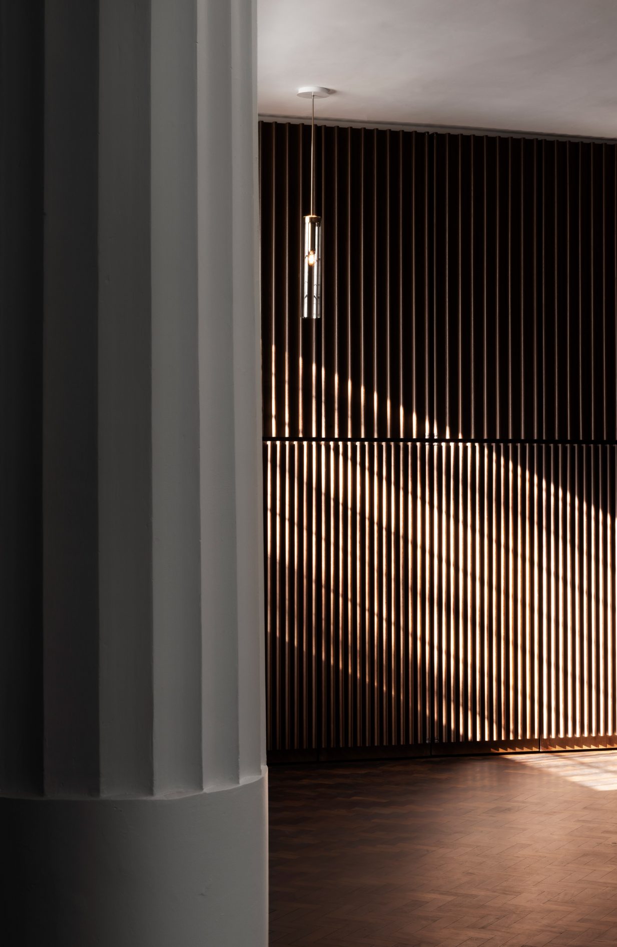decmyk: John Pawson strips back 18th-century church in London to ...