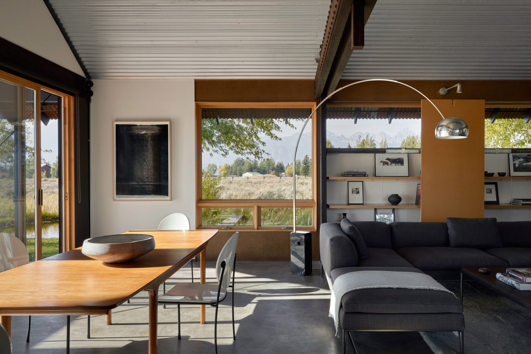 Eric Logan adds steel roof to his home in the Rocky Mountains - Maryna ...