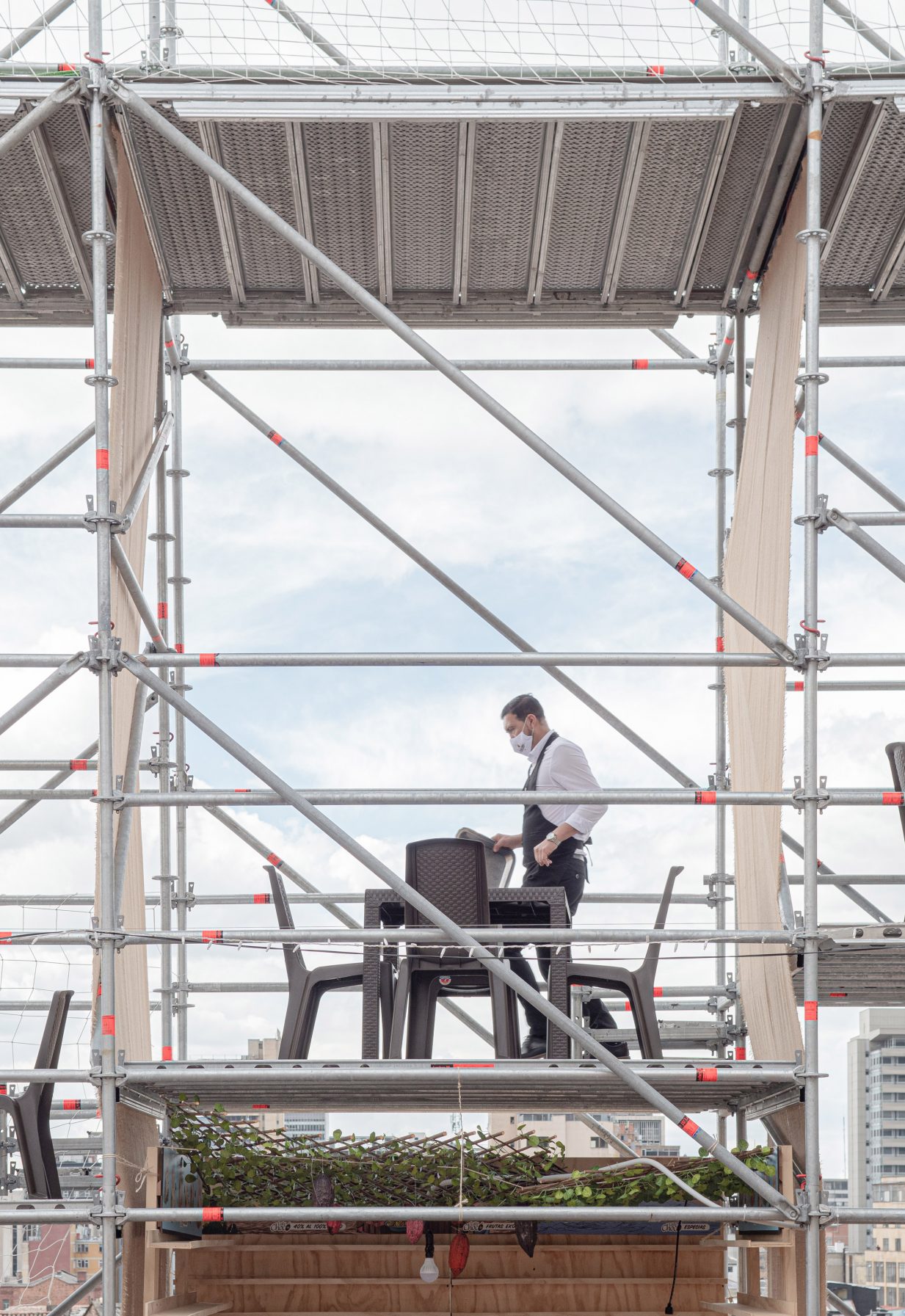 decmyk: Colab-19 uses scaffolding to create multipurpose outdoor venue ...