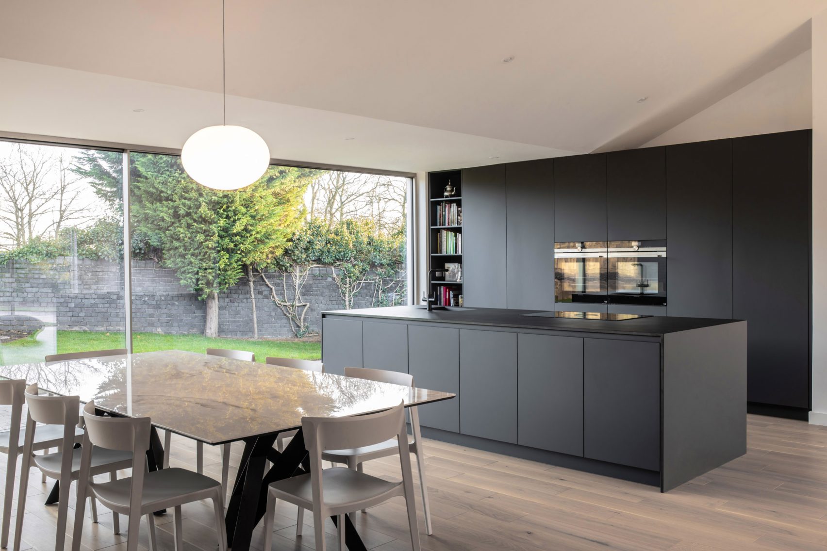 Intervention Architecture opens up 1970s bungalow - Maryna Pretorius ...