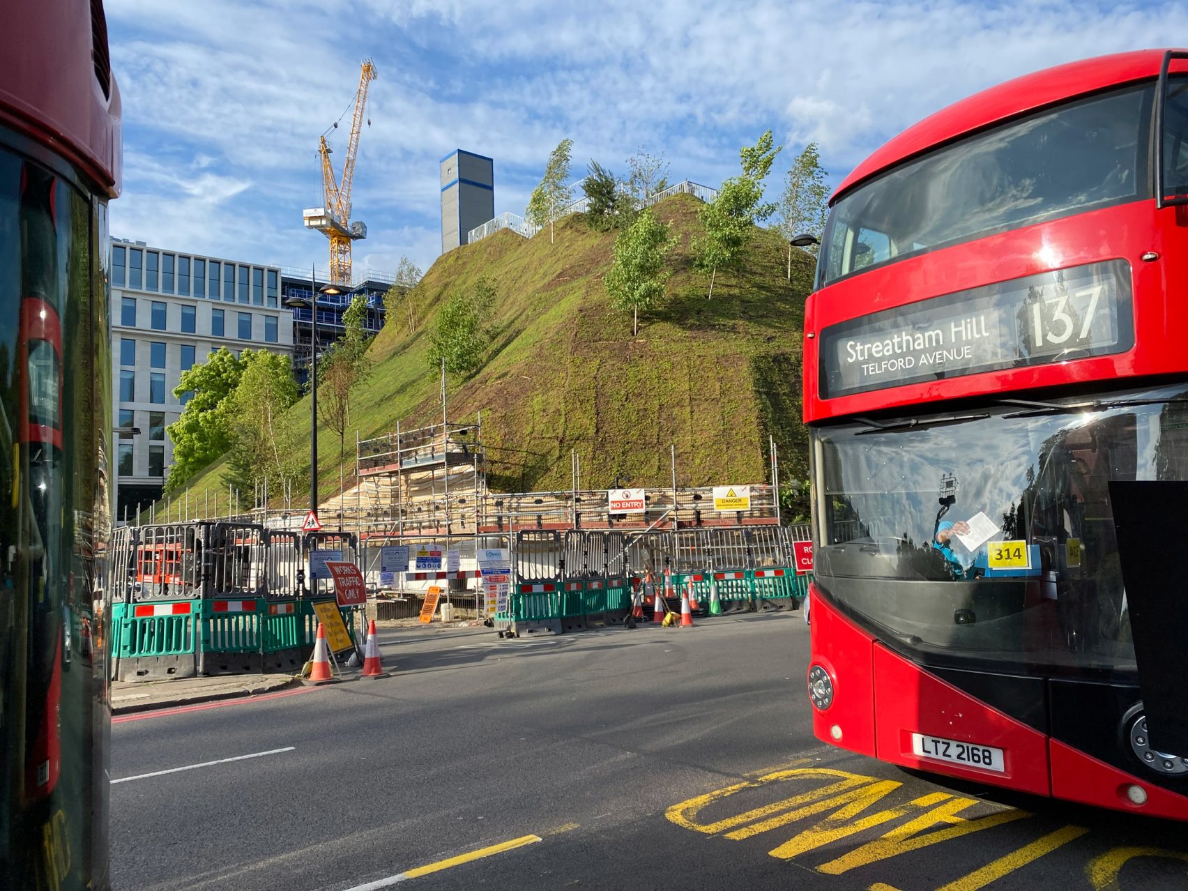 decmyk: Marble Arch Mound has a "serious message" says MVRDV in defence ...
