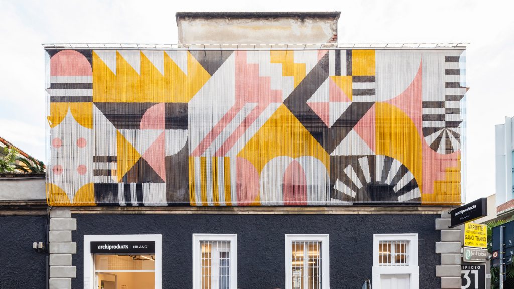 Ten Installations By Kriskadecor That Use Chain Curtains To Dramatic Effect