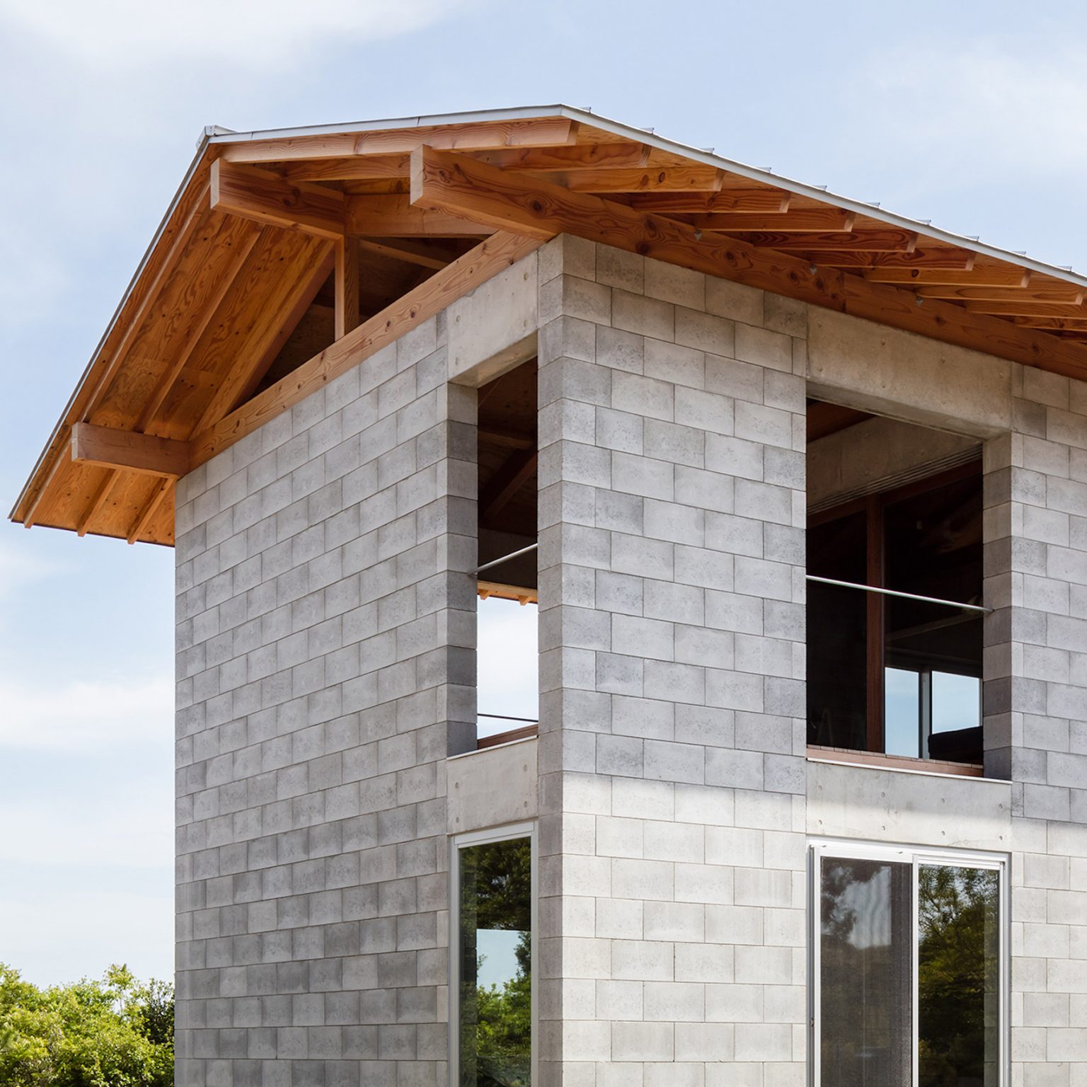 Kkaa Ytaa Splits Japanese House In Two With Central Courtyard