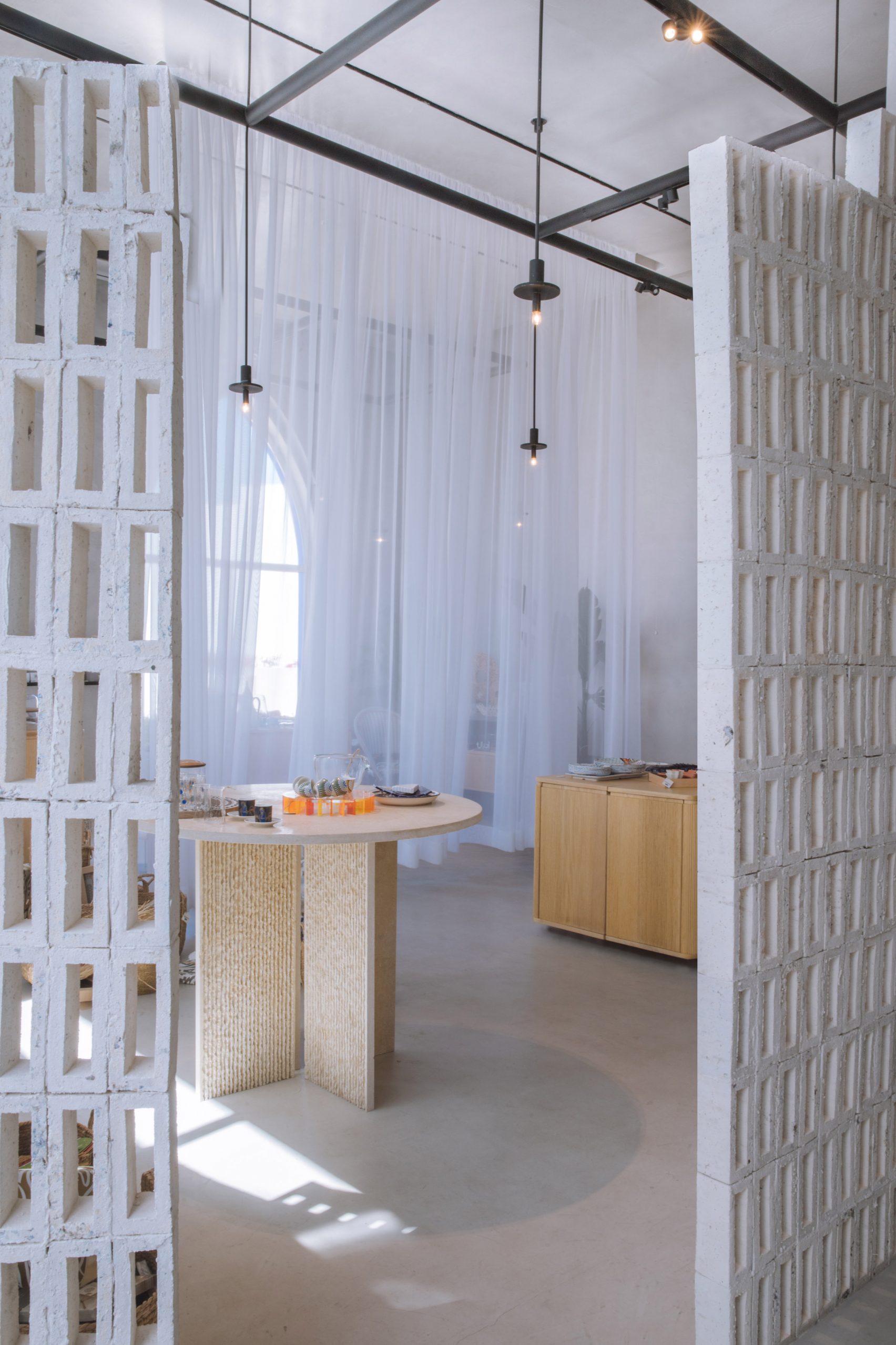 FADAA uses bio-concrete screens to shade D/O Aqaba retail space ...