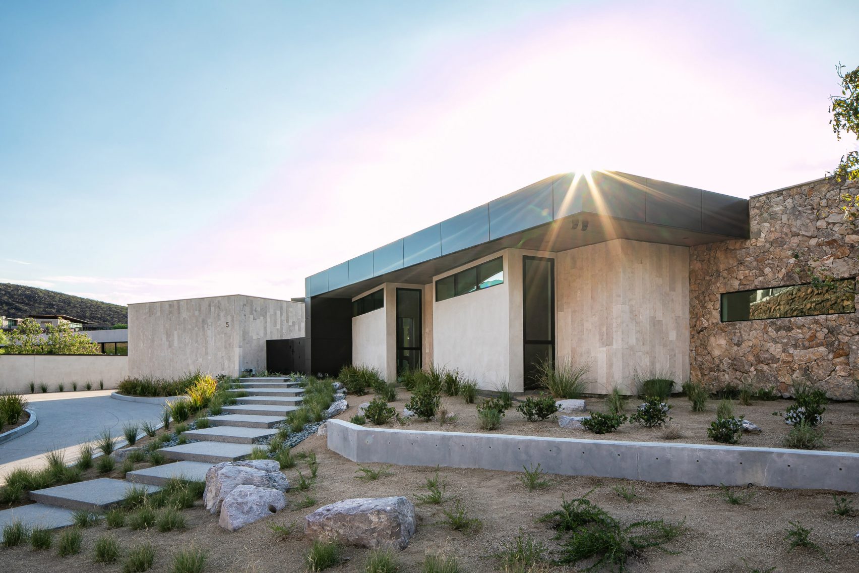 ARCHITECTURE DEZEEN: Brandon Architects Designs Home That Frames The ...