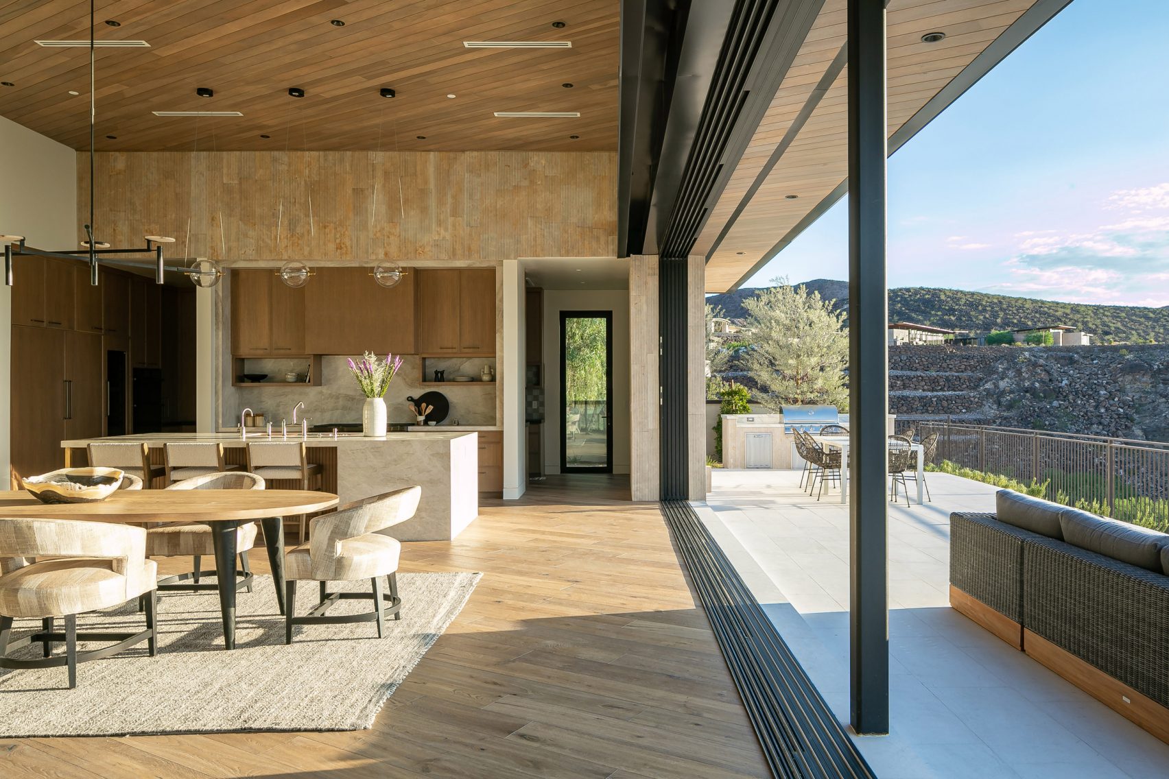 ARCHITECTURE DEZEEN: Brandon Architects Designs Home That Frames The ...