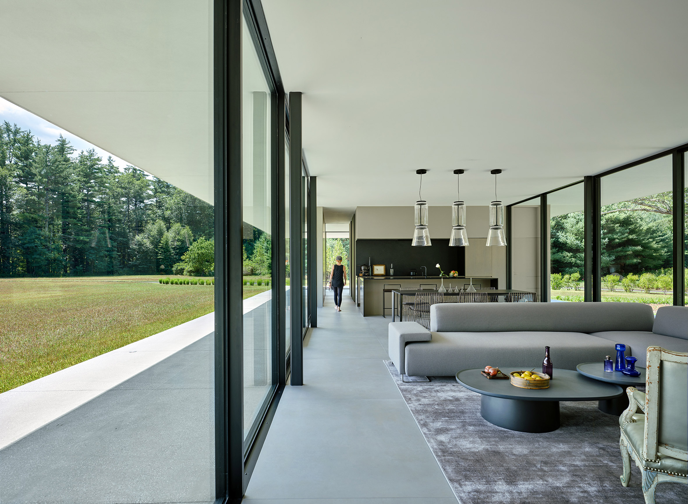 Specht Architects Creates Austere Glass House In The Berkshires Designlab Specht Architects Creates Austere Glass House In The Berkshires Designlab
