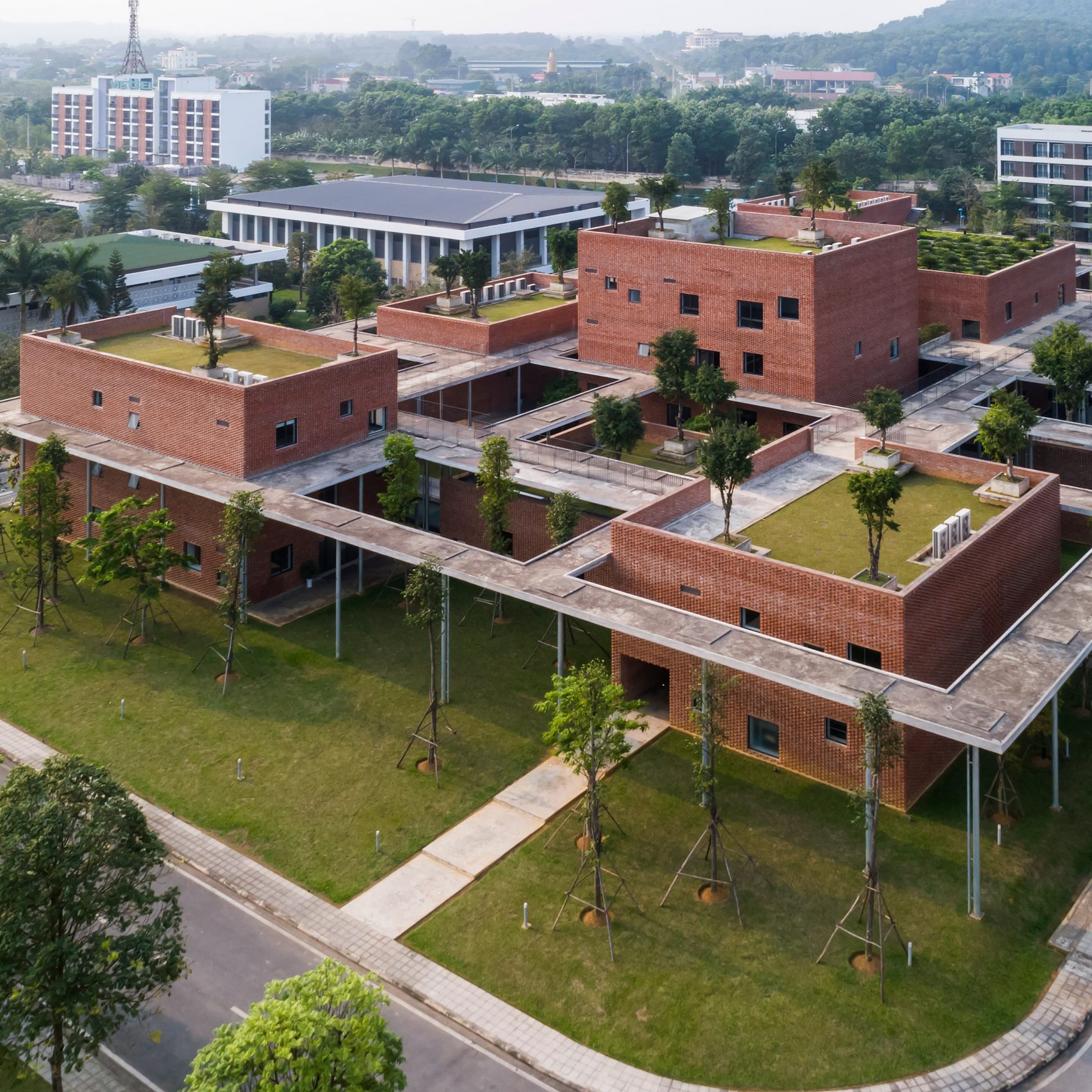 Eight Elevated Walkways Designed To Reach New Heights 3808