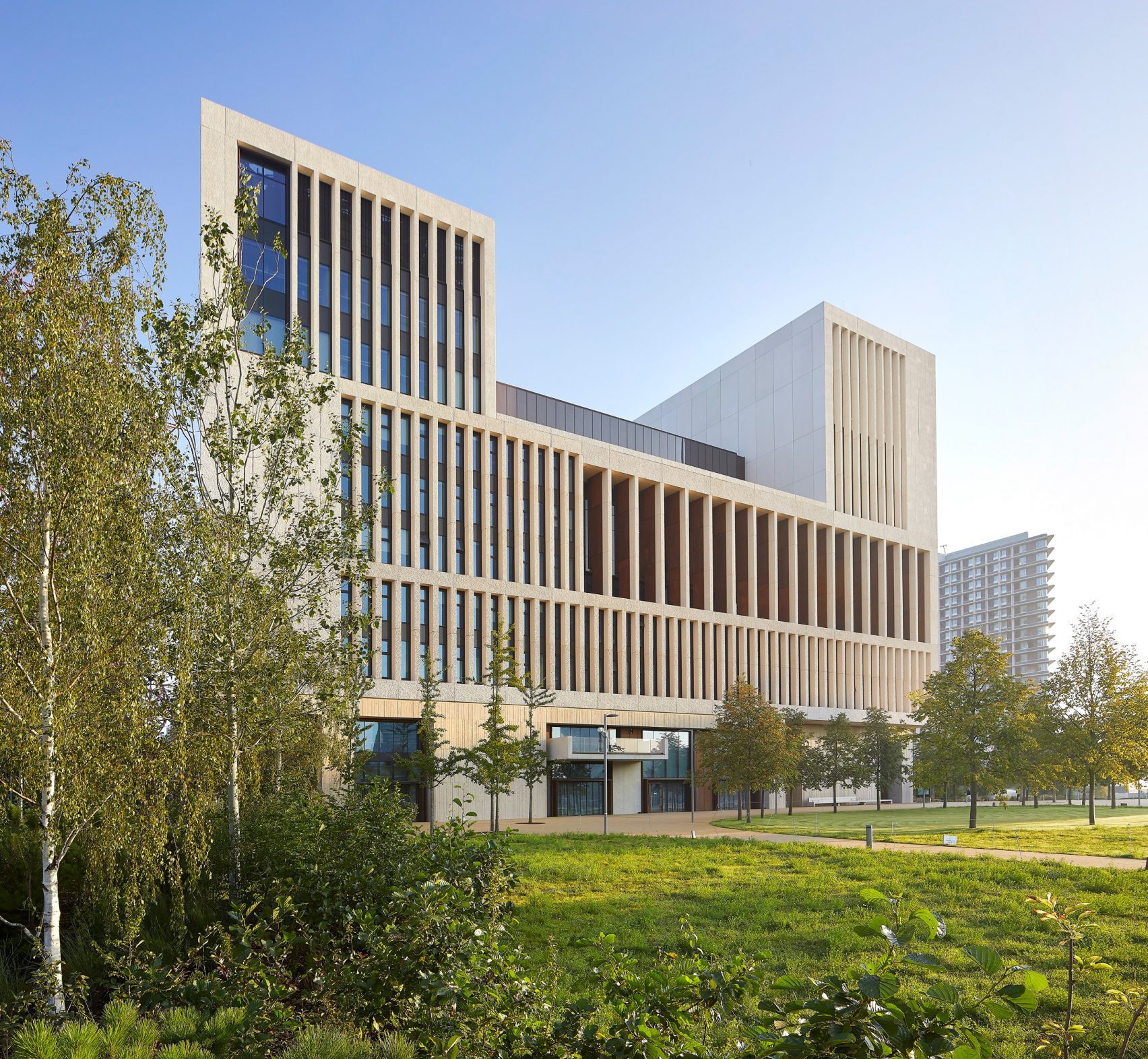 Stanton Williams Completes Ucls Largest University Building