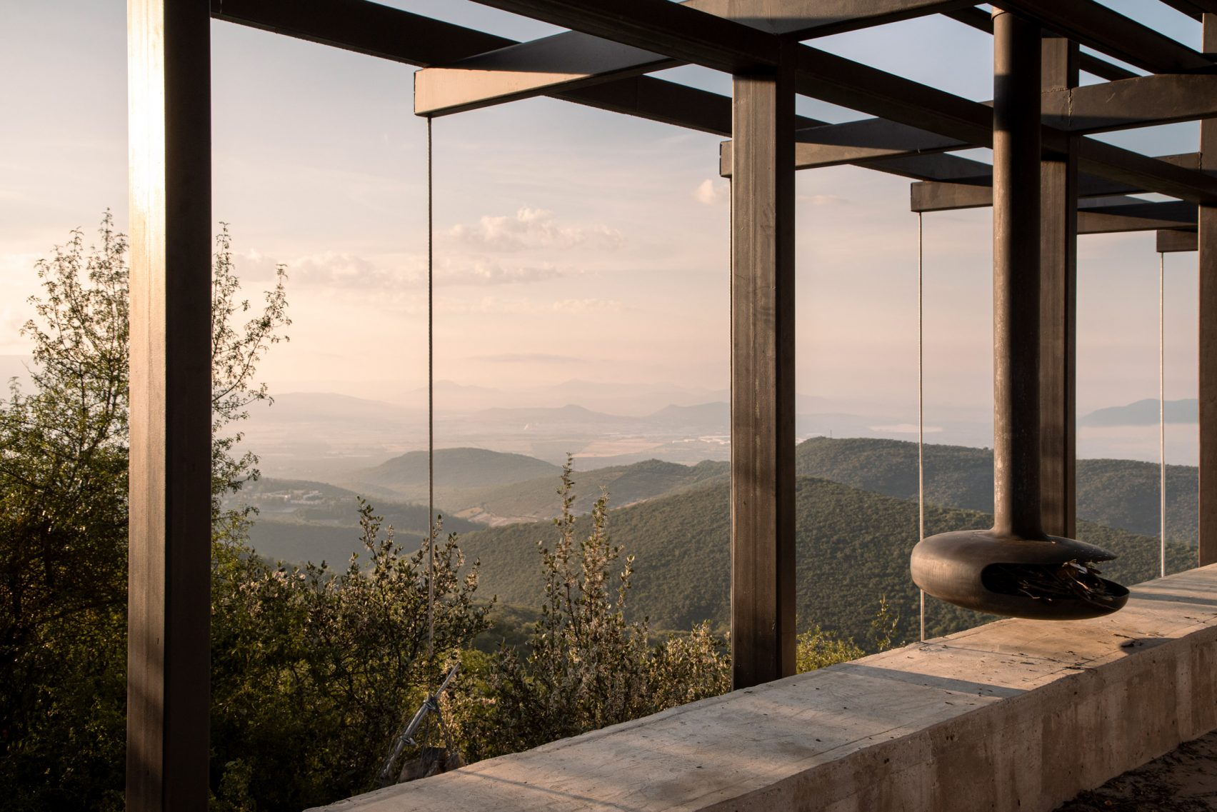 Emiliano Domínguez and Santiago Martínez design cantilevered viewpoint