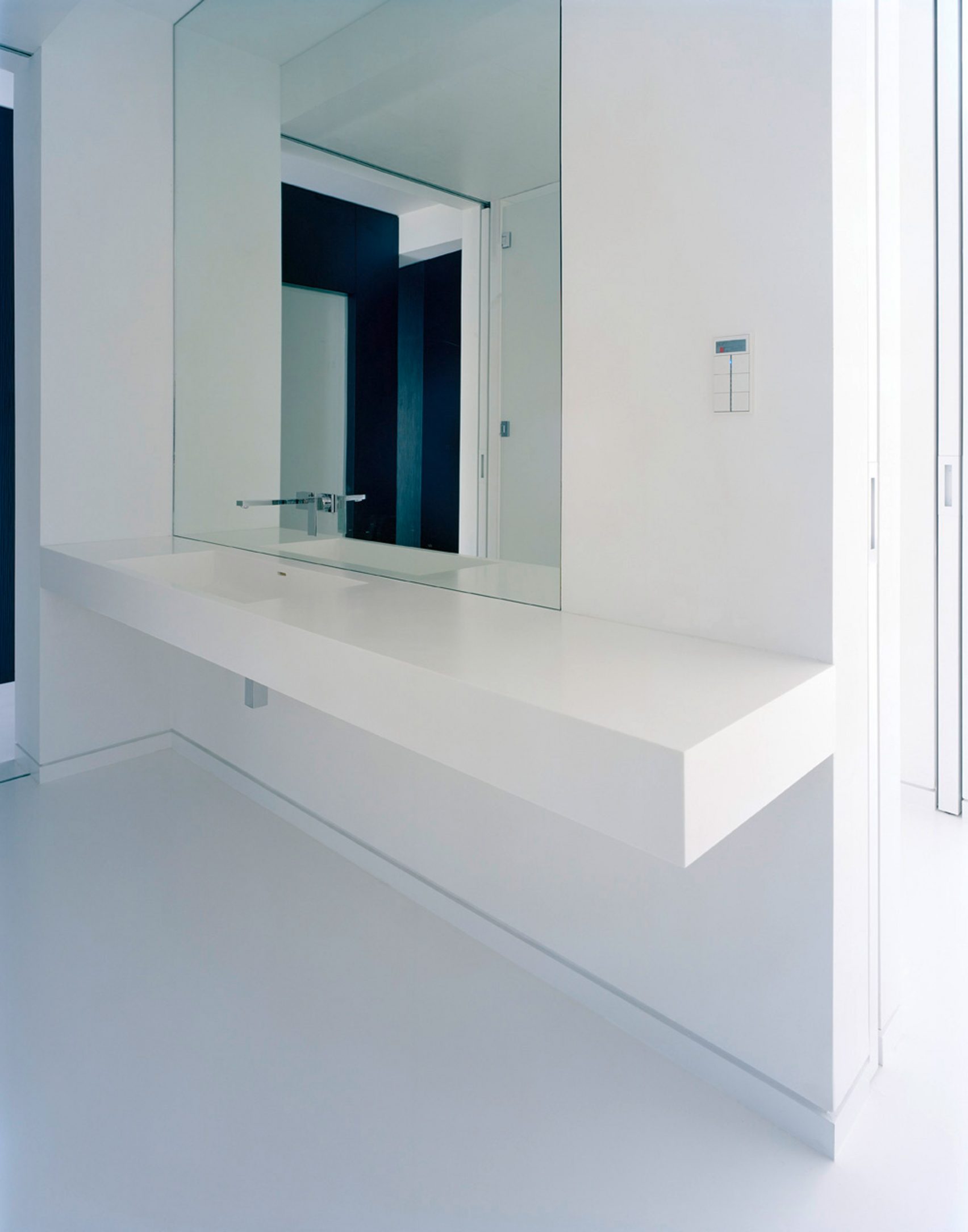 Berlin Apartments Equipped With Corian Solid Surface Range