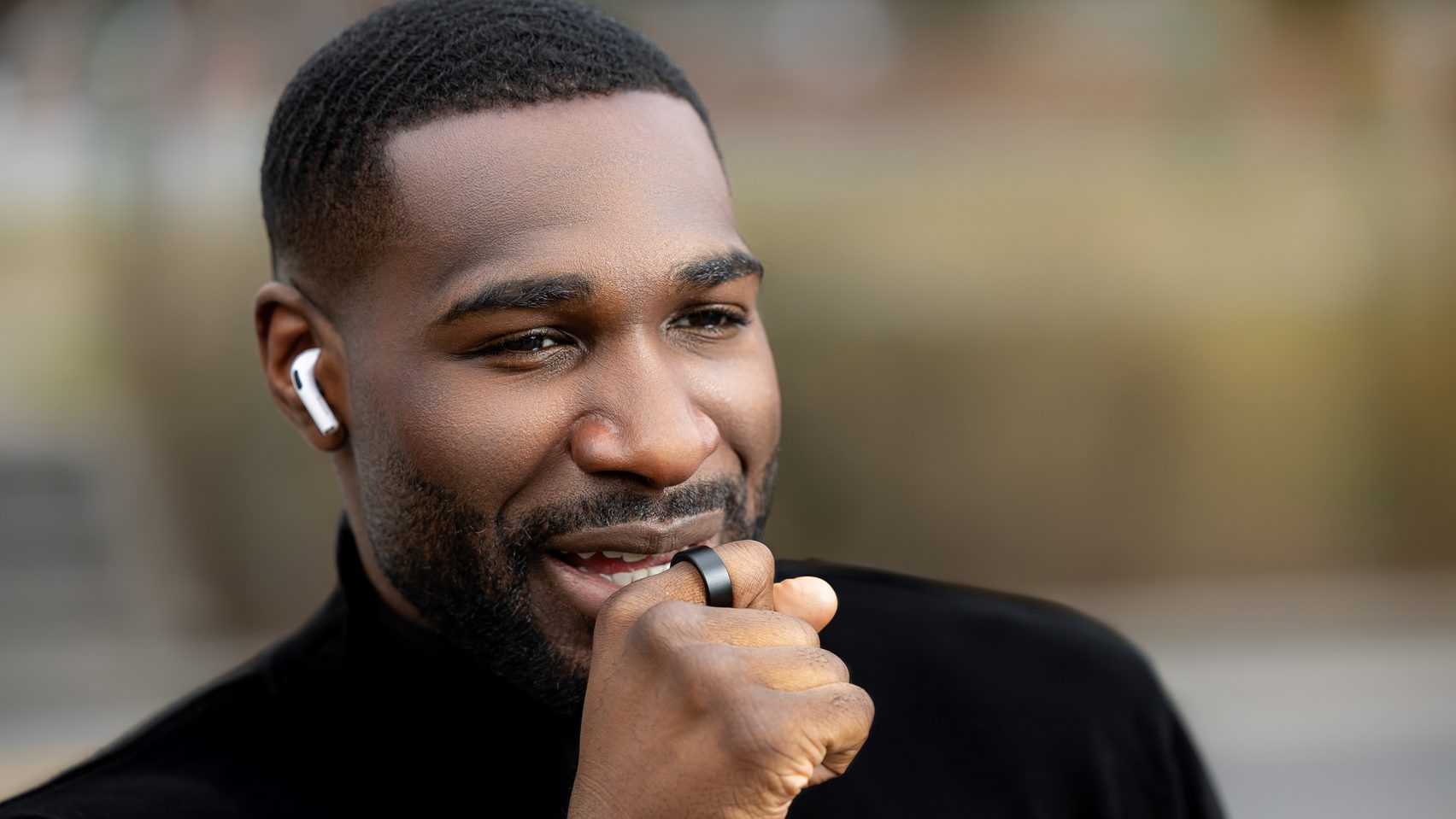 Wizpr Smart Ring Provides Discreet Way To Talk To Ai