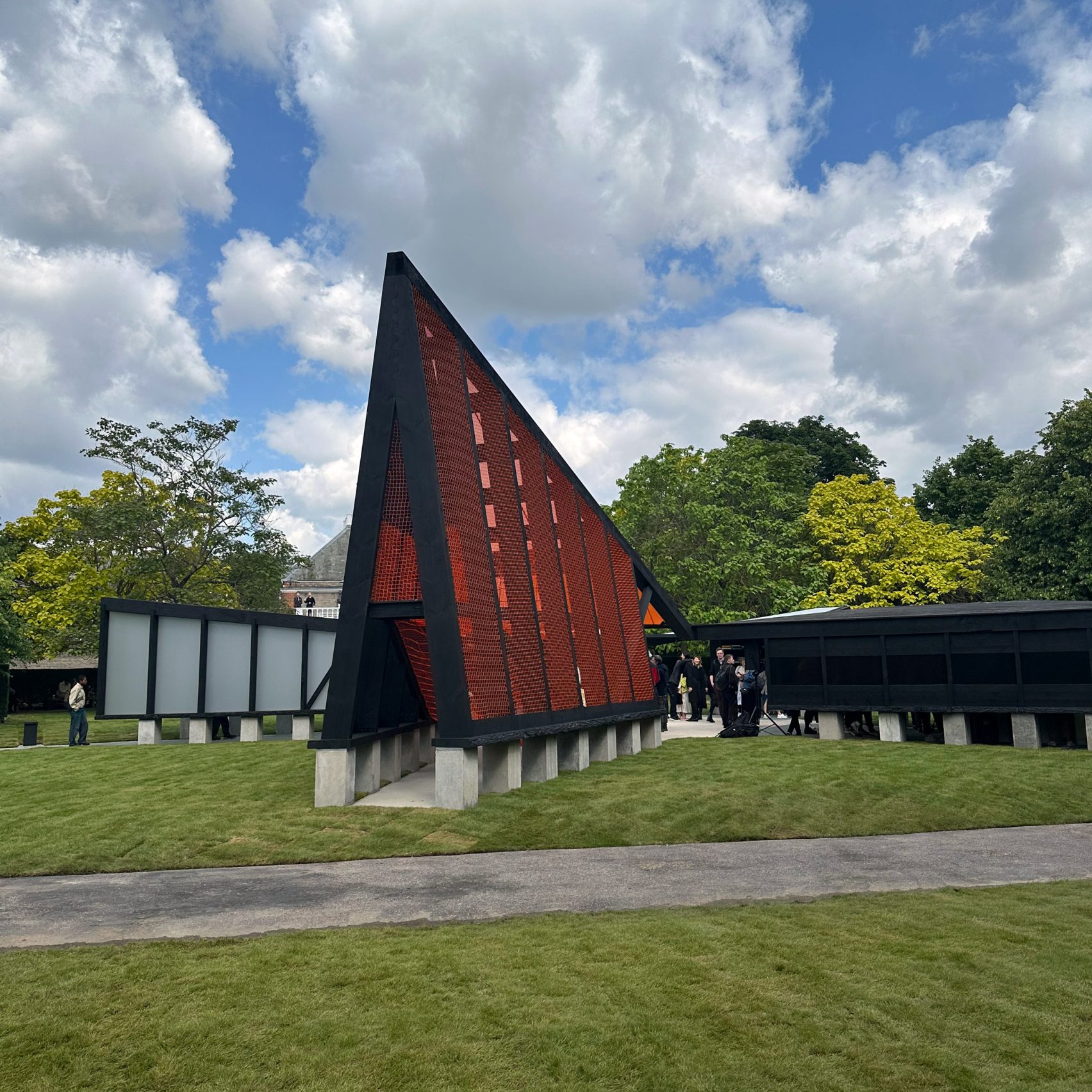 Minsuk Cho unveils star-shaped Serpentine Pavilion organised around void