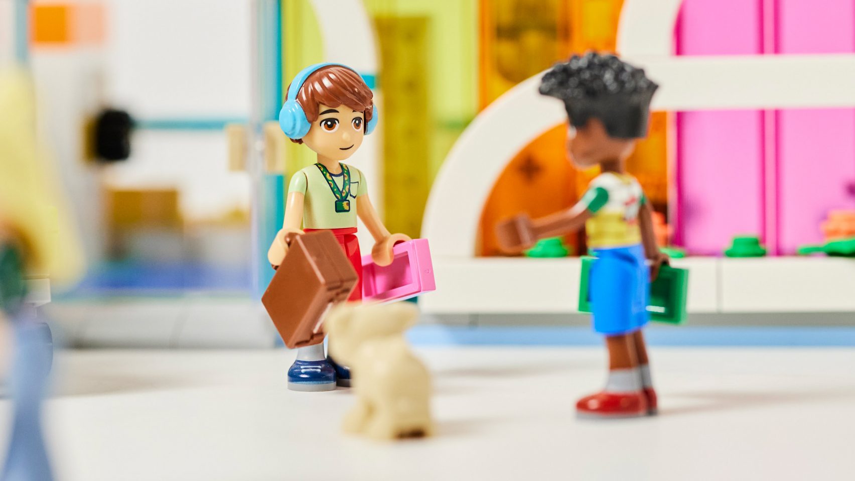 Lego Releases Toy Figures With Sunflower Patterned Lanyards 6935