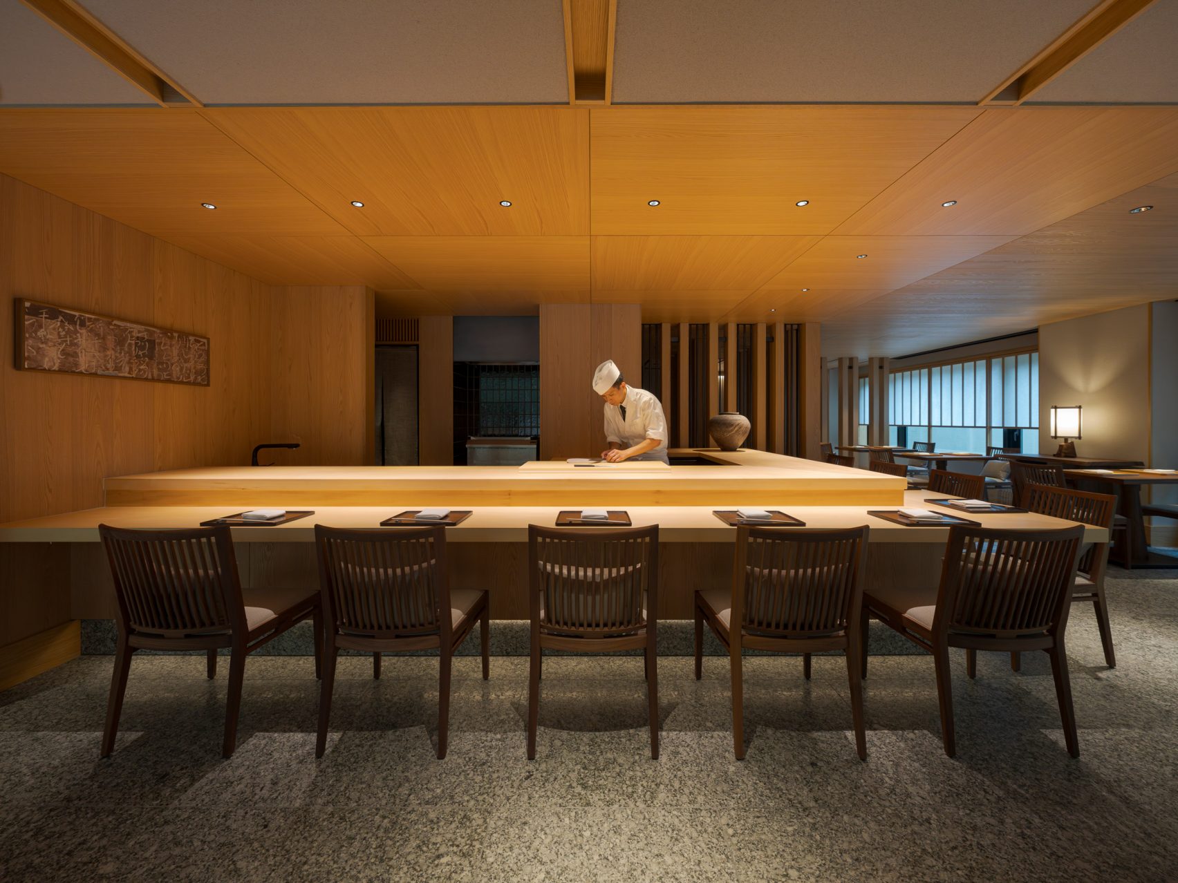 Kengo Kuma decora Banyan Tree Kyoto con un escenario de teatro de ...