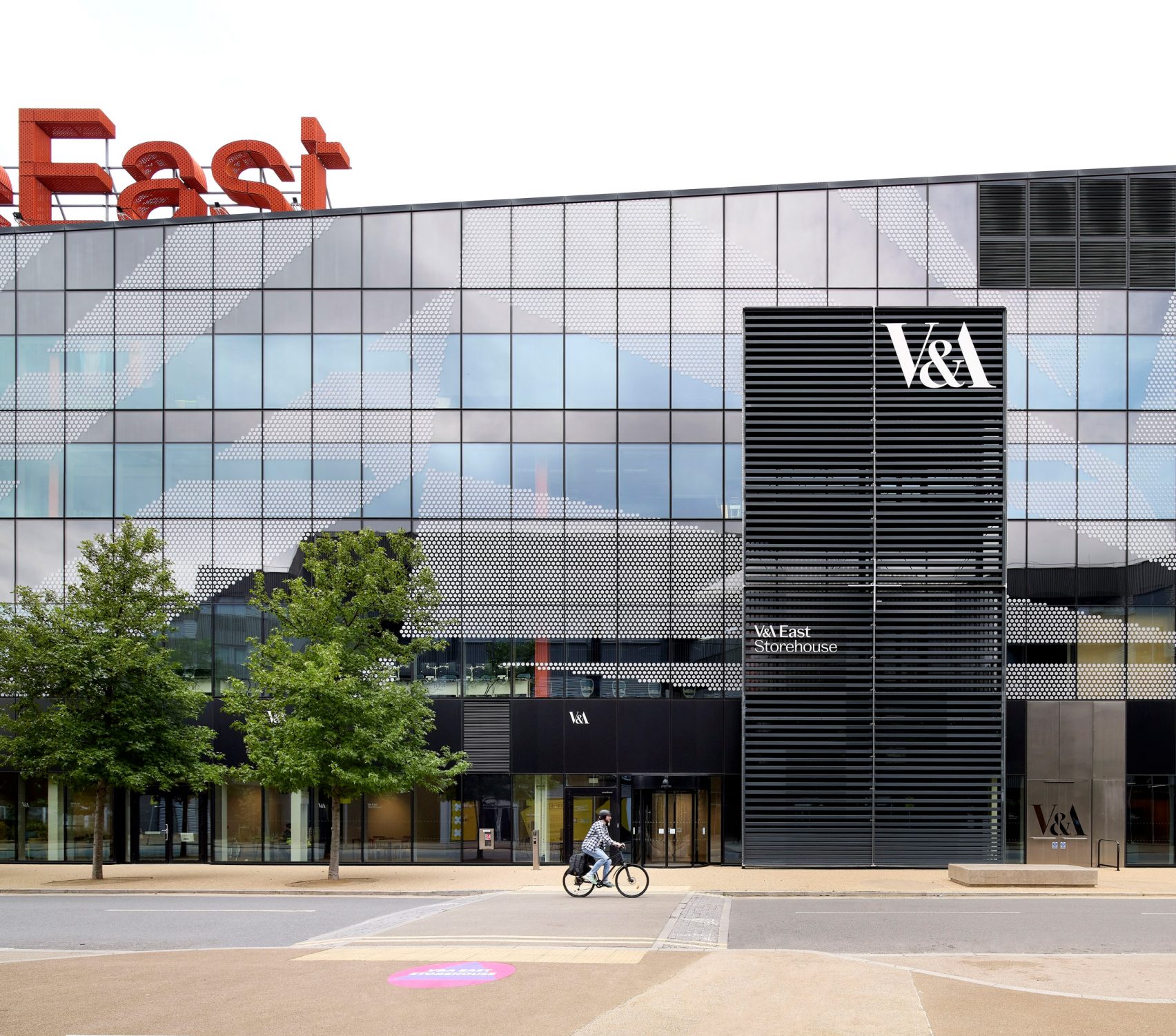 Diller Scofidio + Renfro completes V&A East Storehouse in London