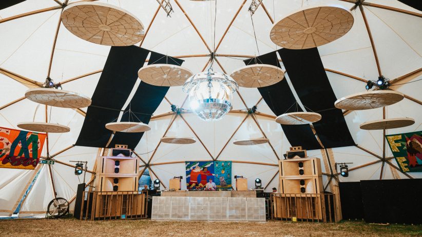 Glastonbury unveils "first-of-its-kind" mycelium-insulated stage