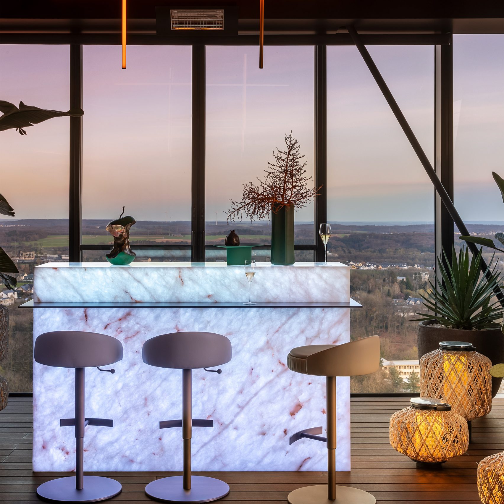 Antolini stone "undisputed focal point" of Luxembourg apartment by DNA ...