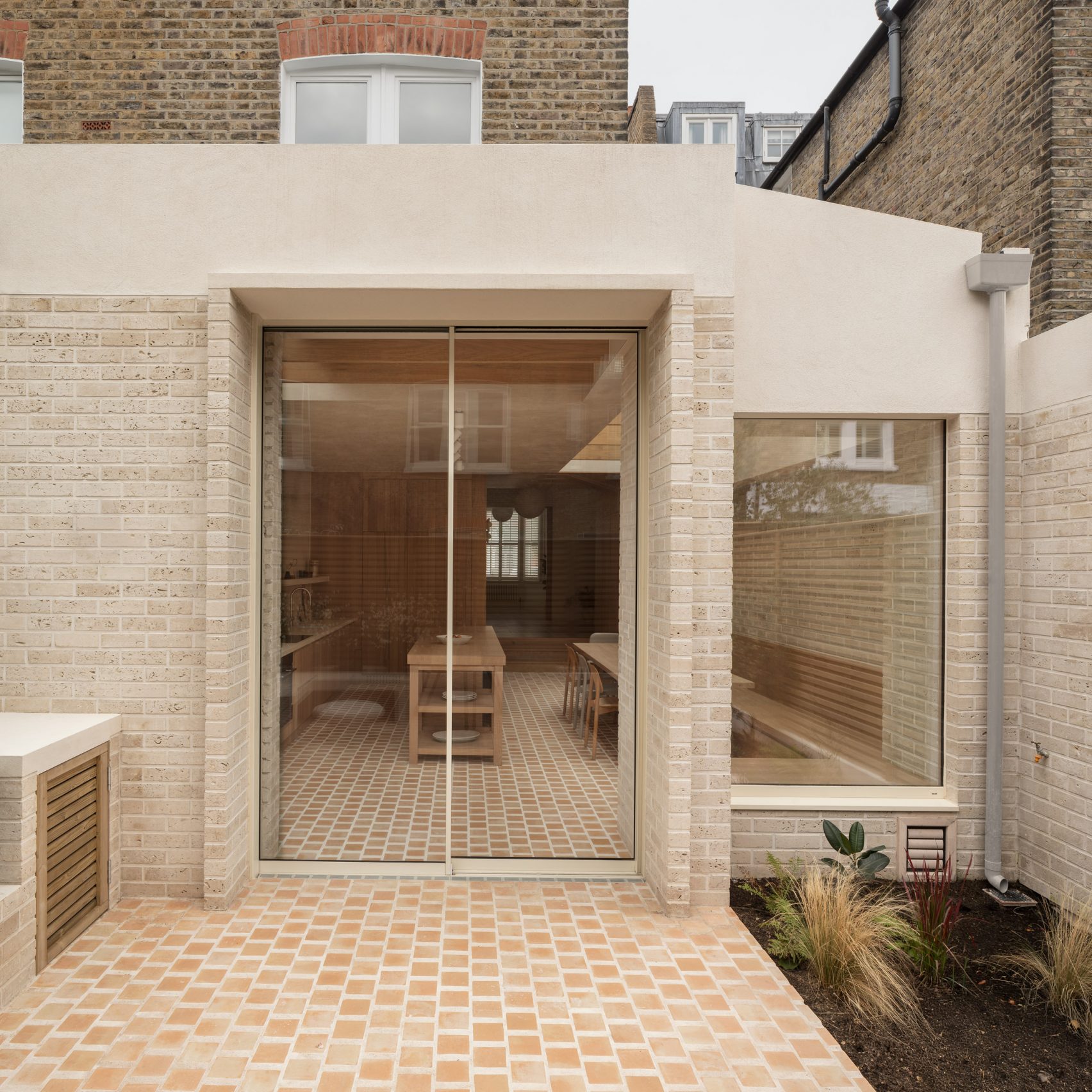 Proctor & Shaw creates "powerfully tranquil" Stone Brick House