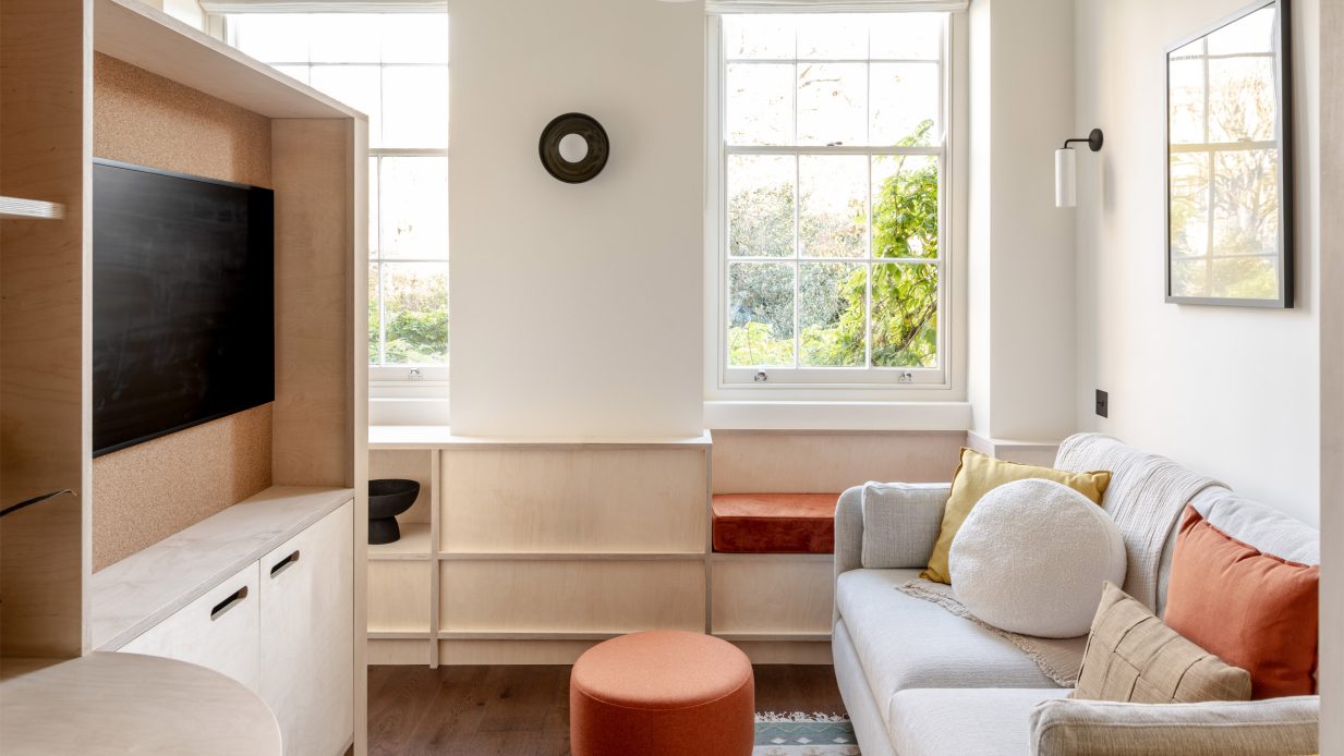 CIAO organises London micro flat around multifunctional wall