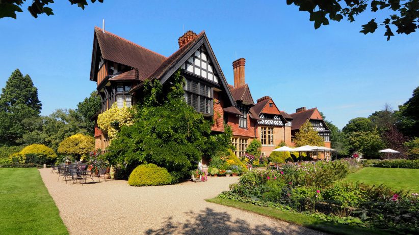 Ten iconic Arts and Crafts houses that show "humanisation of the handmade"