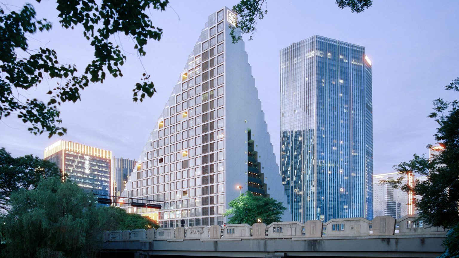 OMA designs Hangzhou Prism as "three-dimensional village"