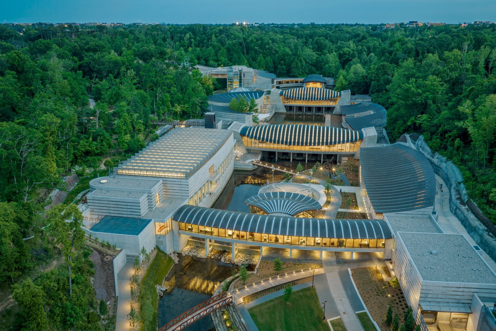 Safdie Architects completes major Crystal Bridges expansion