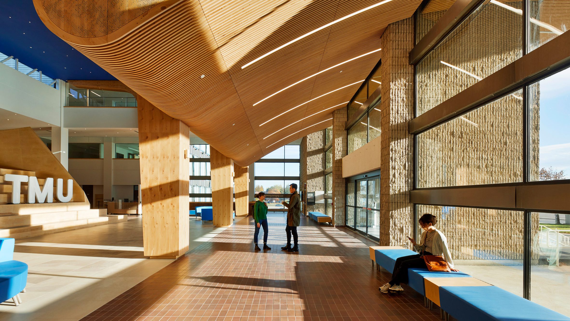 Diamond Schmitt adapts civic centre into TMU School of Medicine